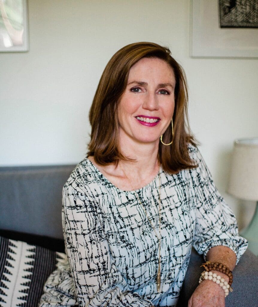 Lou Everhart | Tiny Mighty Communications